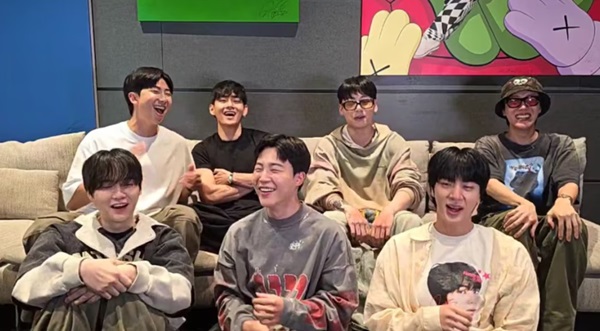 BTS anuncia álbum y gira mundial para 2026